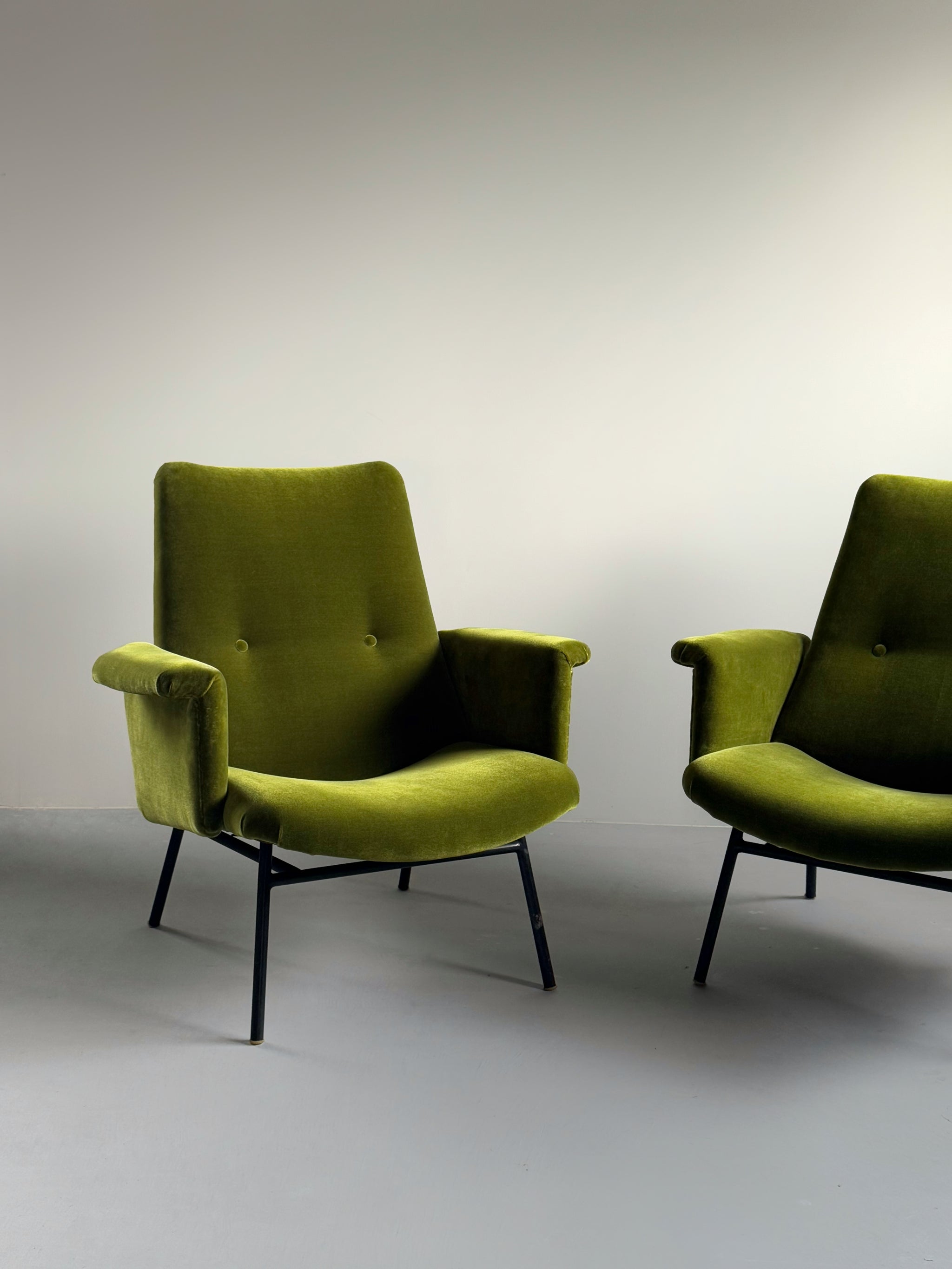 SK660 arm chair by Pierre Guariche for Steiner, France 1953