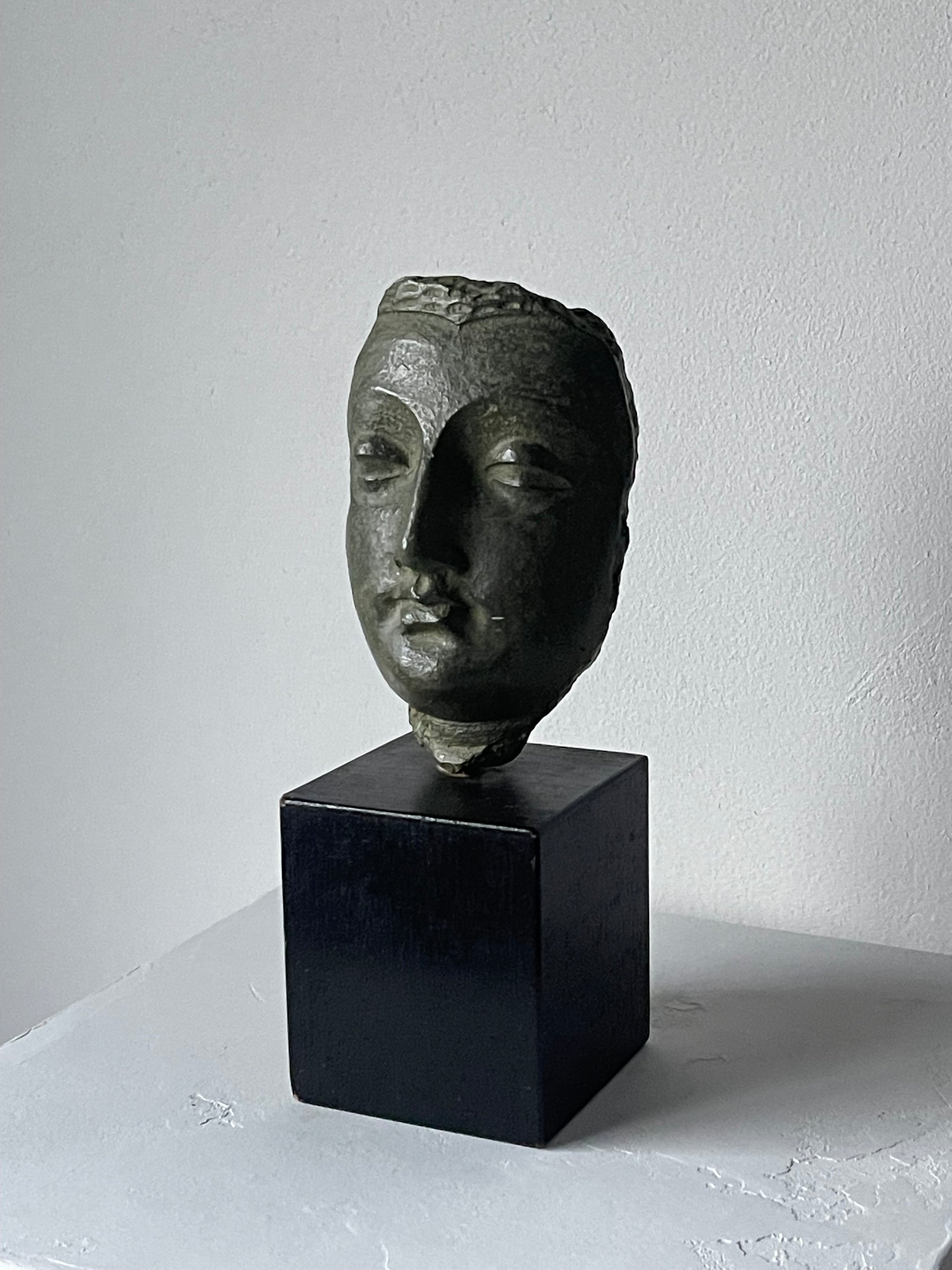 Human Face Sculpture