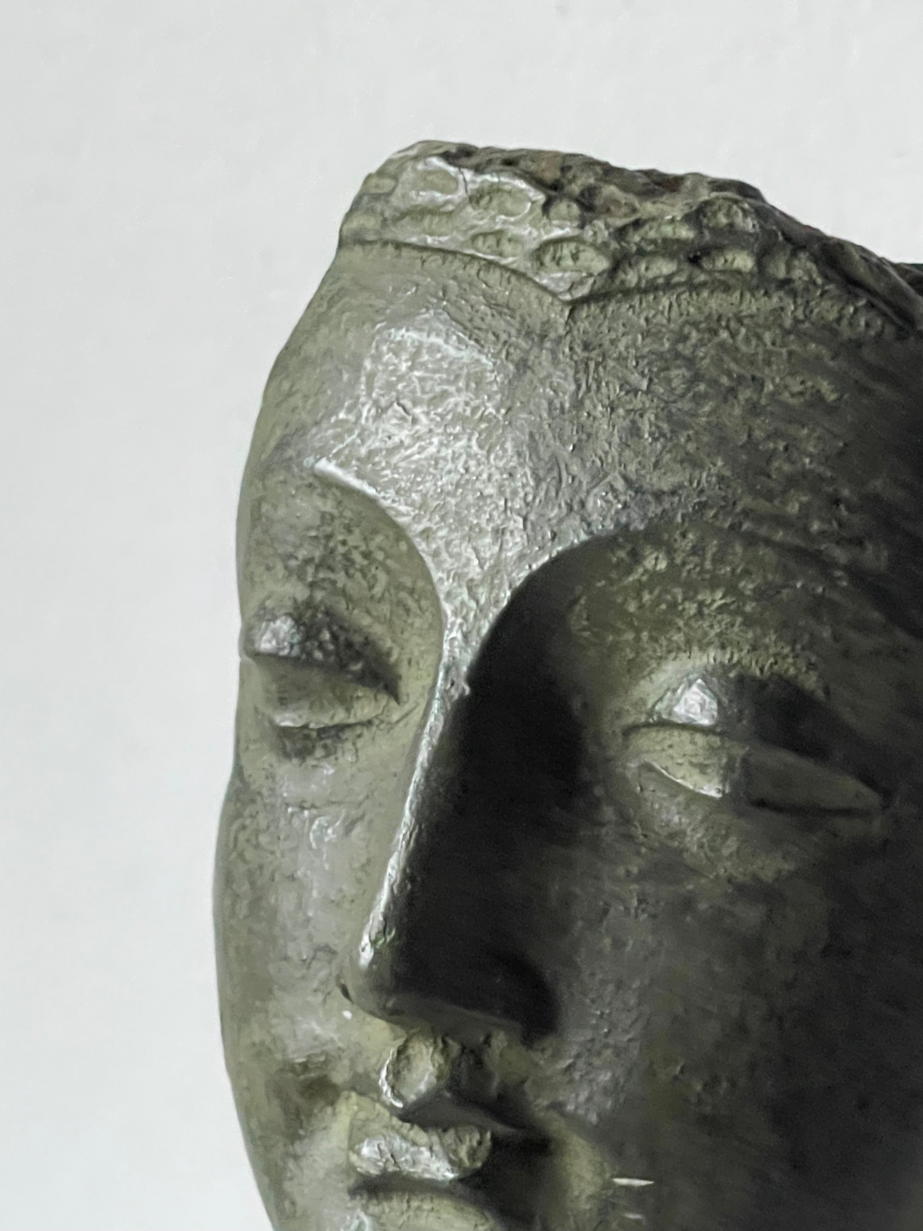 Human Face Sculpture